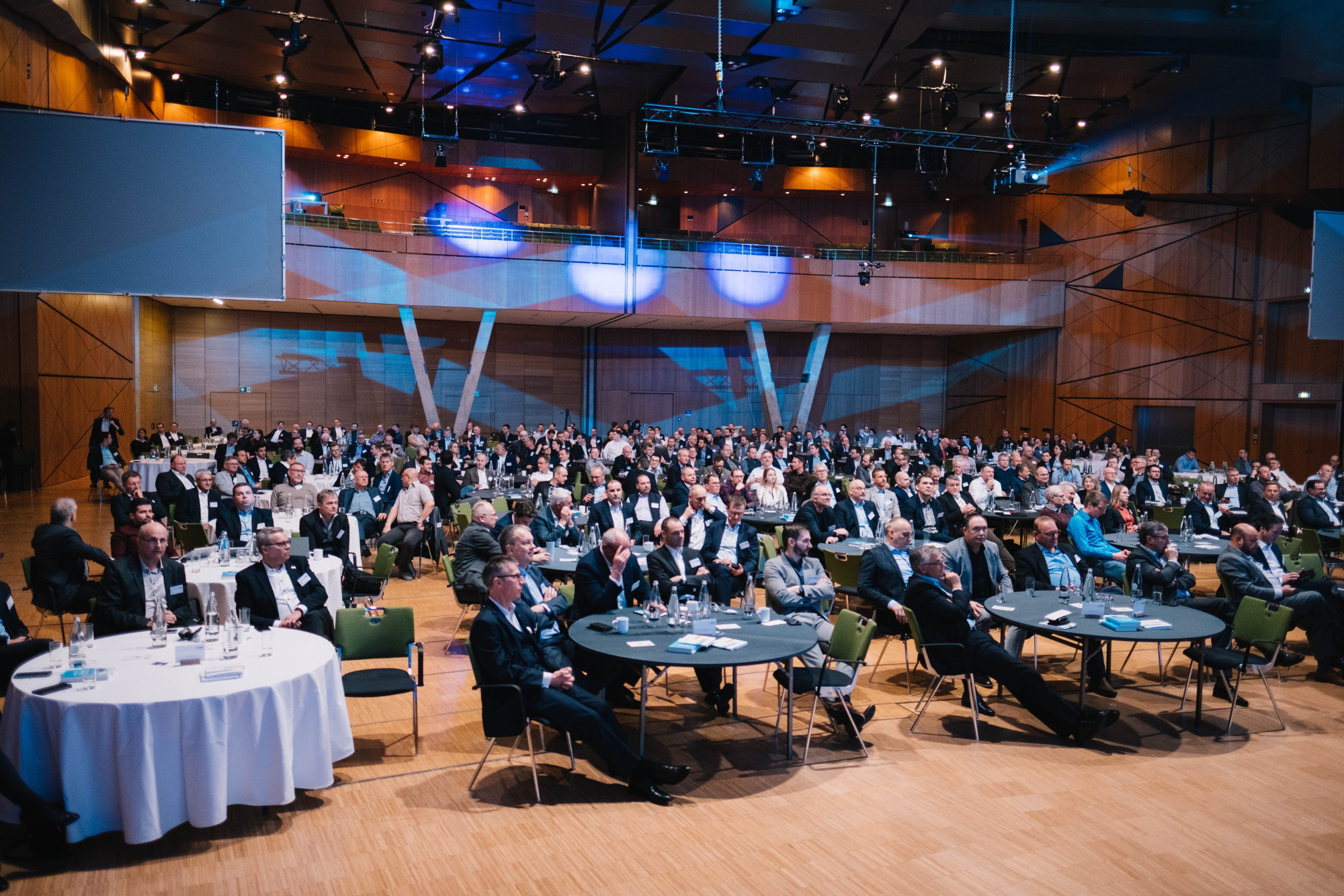 Omexom Technikforum 2023: Erfolgreiche Energiewende muss Stolpersteine überwinden - Omexom DE